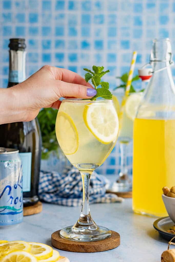 Easy Limoncello Spritz (Classic Italian Lemon Cocktail) - A Recipe For Fun