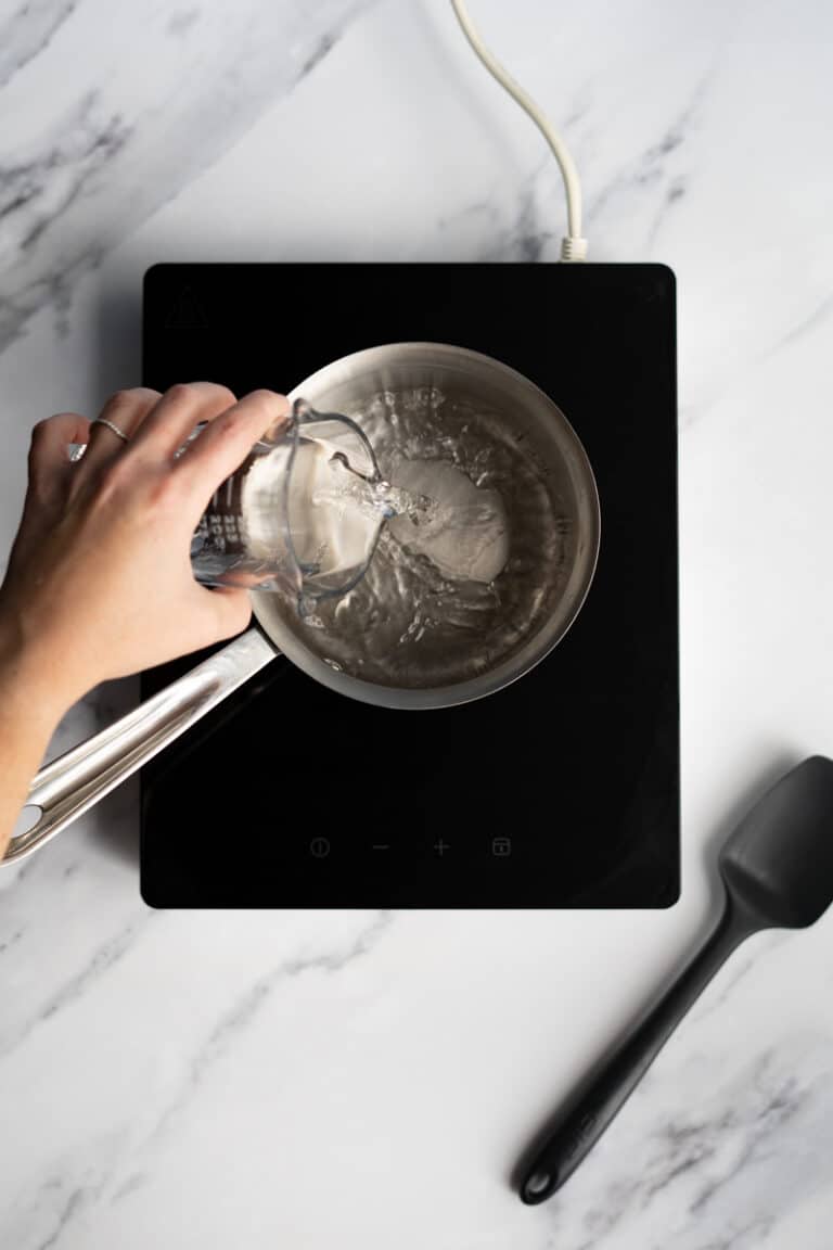 How to Freeze Simple Syrup (Storing Homemade Simple Syrup) - A Recipe ...