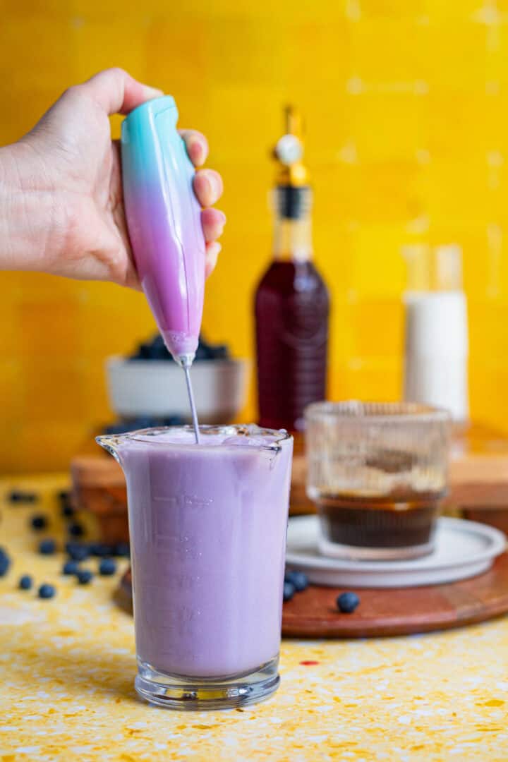 Blueberry Latte Recipe (Coffee with Blueberry Syrup)