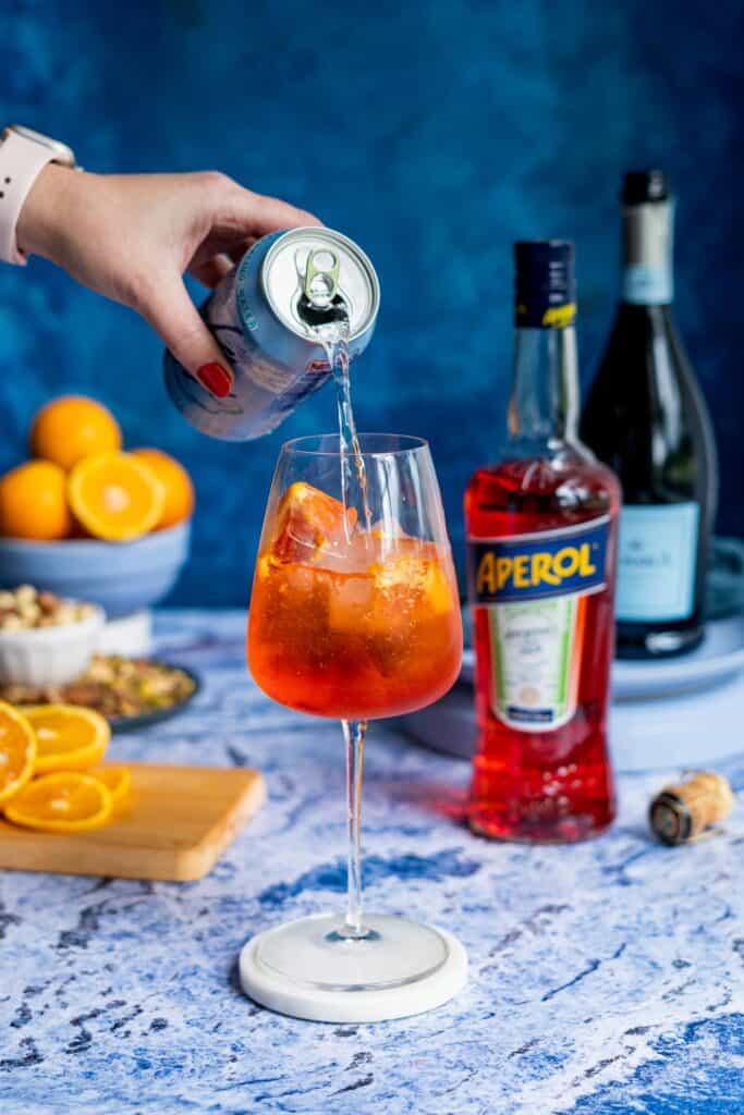 Classic Aperol Spritz Recipe (Easy 3-2-1 Ratio)